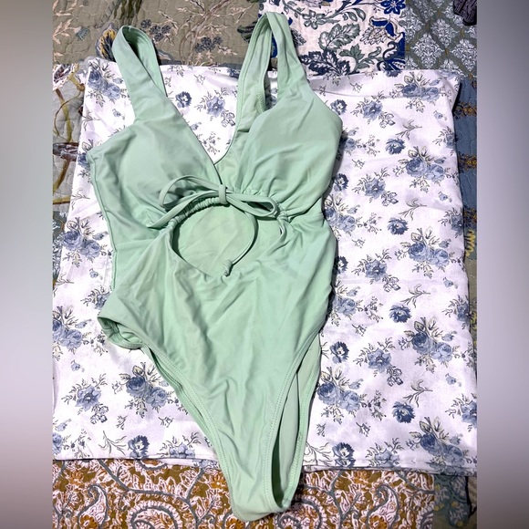 Swim | Used Womens Onepiece Swimsuit | Poshmark